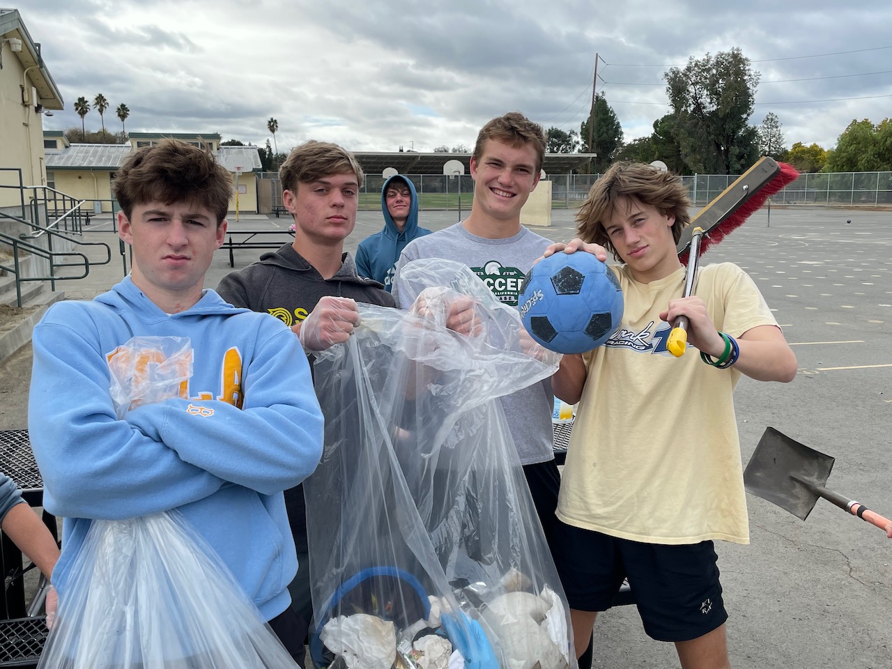 Boy’s Soccer Serve Community! – Acalanes Boosters