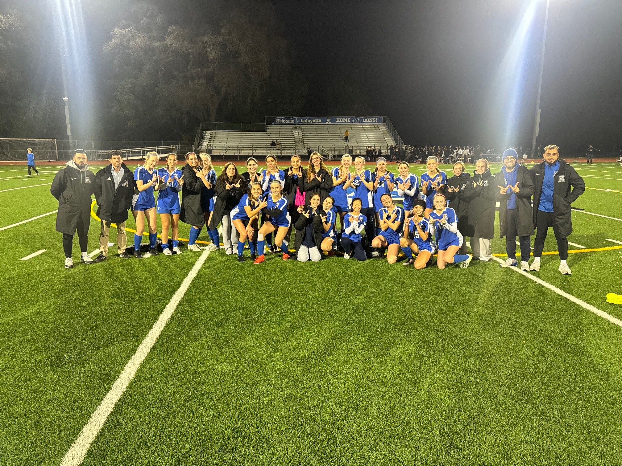 Acalanes Boosters – Supporting our Acalanes athletes.